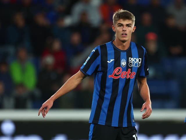 "Yellow is the new black(-and-blue)": Atalanta's 2024/25 Third Kit ...